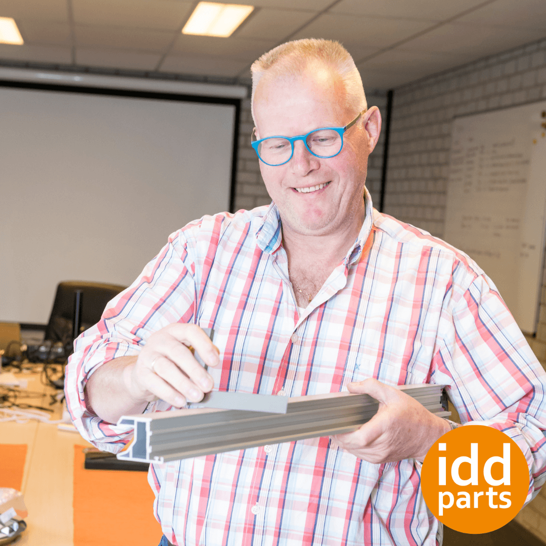 Uitbreiding team IDD-Parts - IDD-Parts onderdelen voor overheaddeuren ...